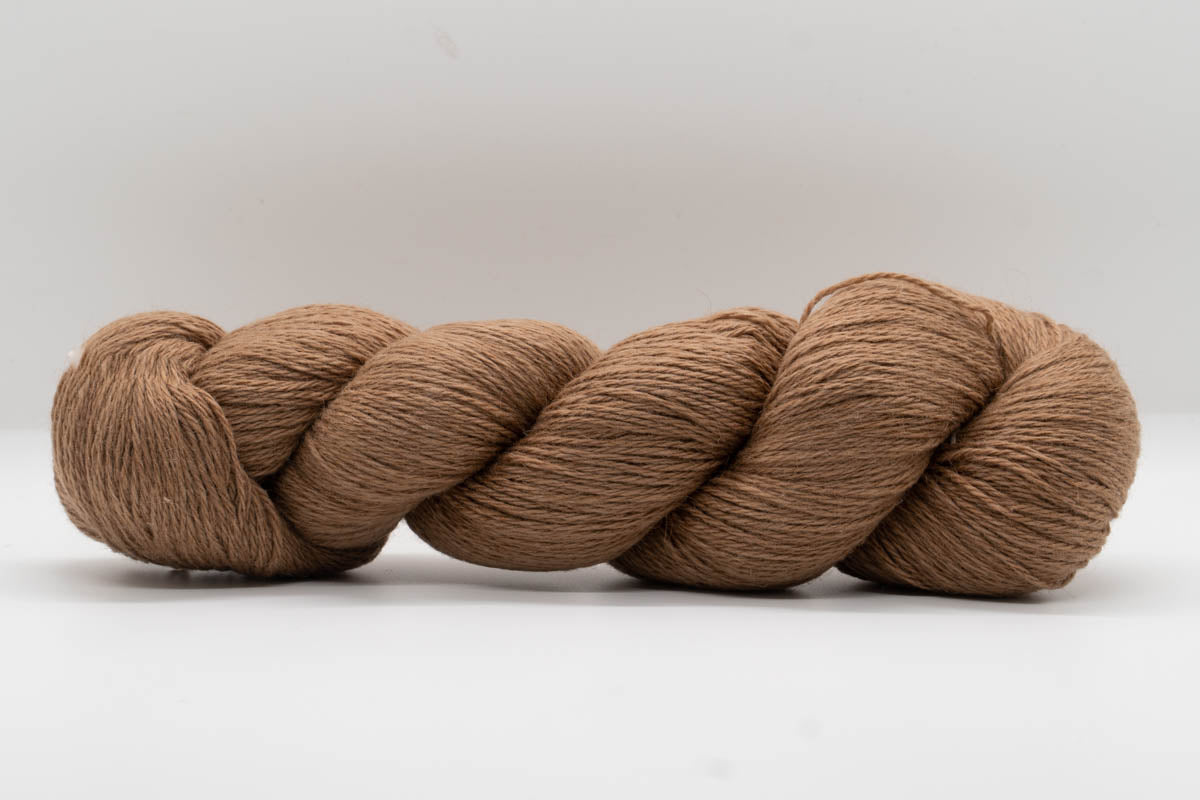 Baby Camel Wool Yarn - Undyed Natural Sand Tan - Fingering – ULA+LIA