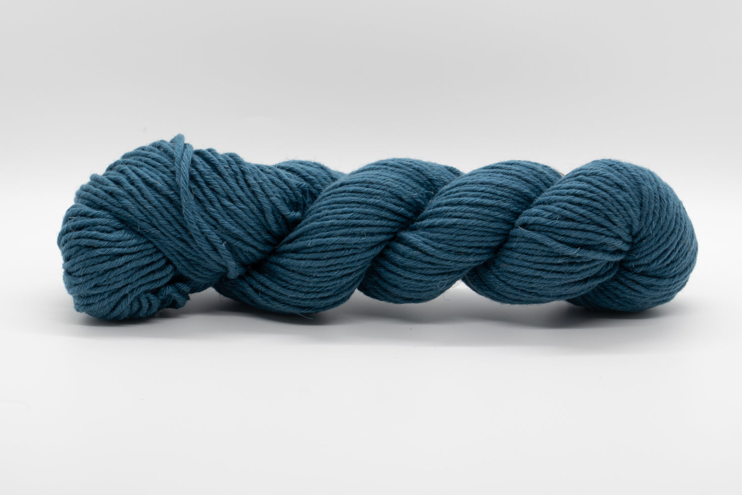 Sheep Wool/Cashmere Blend Yarn - Aegean Sea Blue - Bulky – ULA+LIA